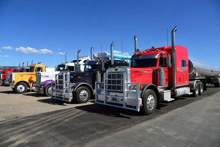 All You Need to Know About GPS System for Trucks | LocoNav